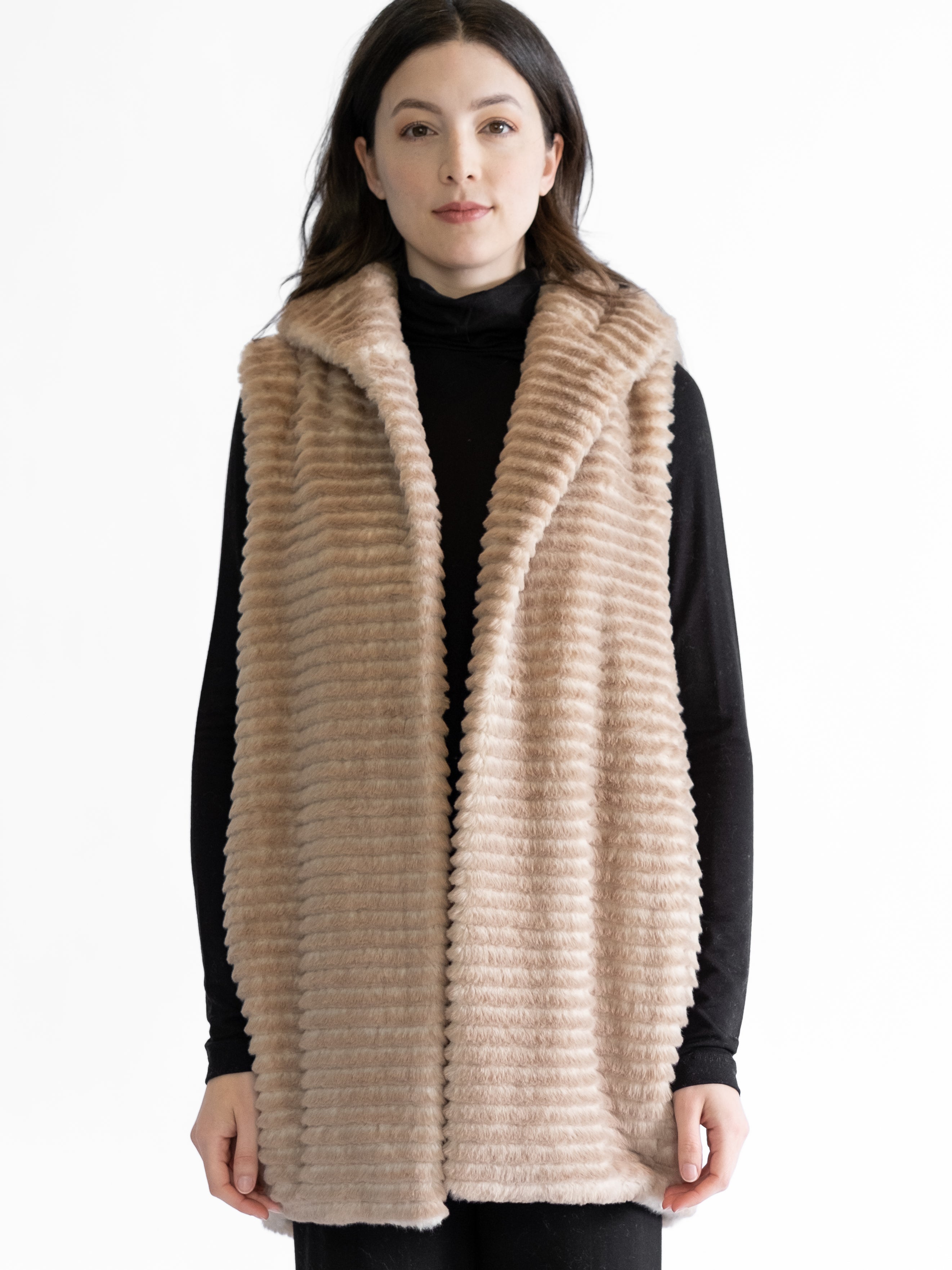 Lola Faux Fur Hooded Vest – Capote