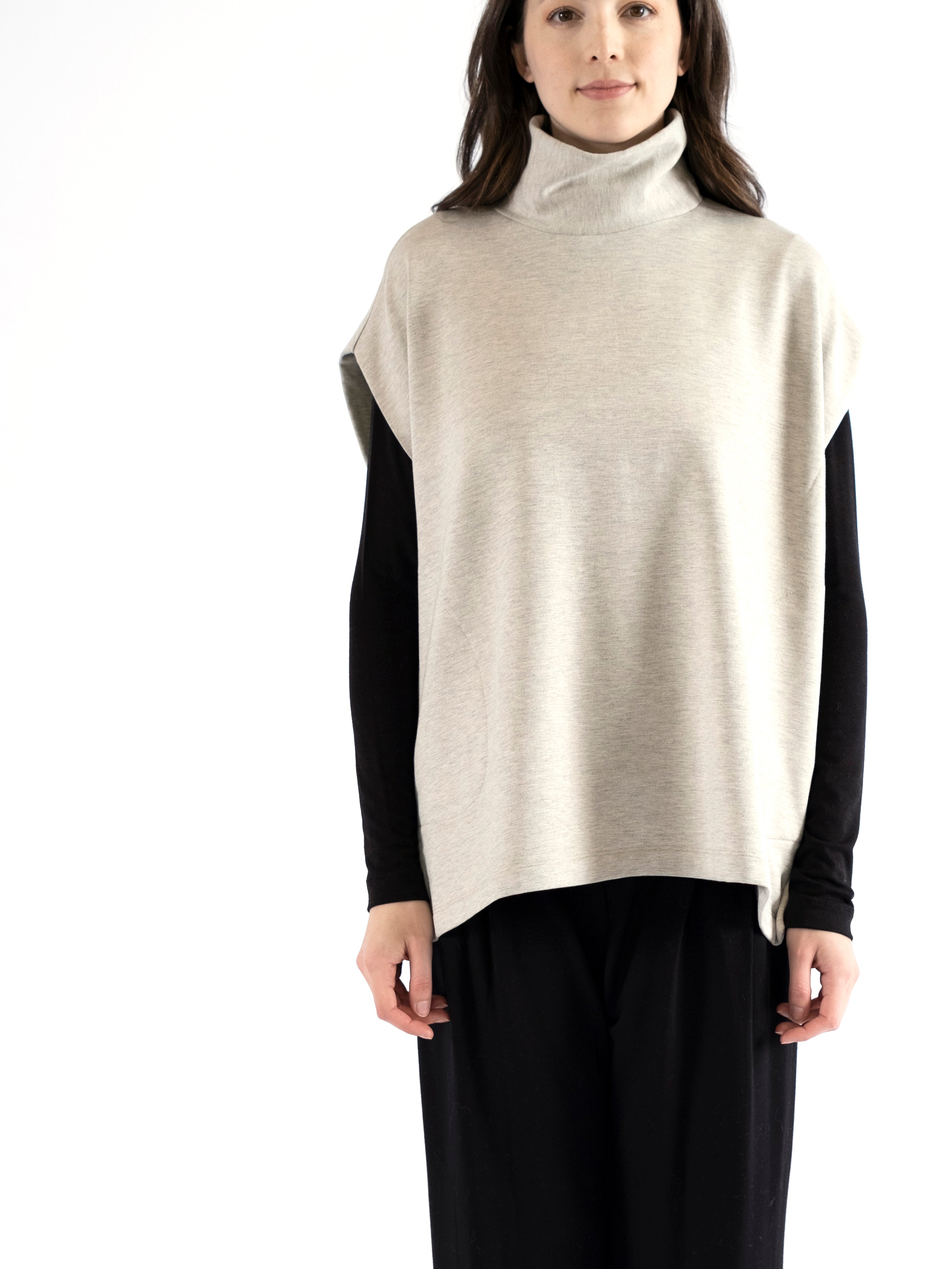 Luna Turtle Neck Vest – Capote